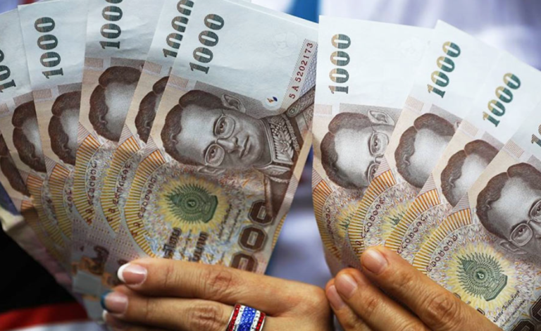 Thailand Currency Guide 2026: Cards & ATM Fees for Tourists